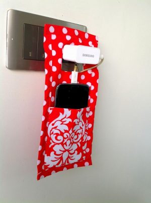 DIY Phone Charger Holder, Fabric Phone Charging Station - Sew Crafty Me ...