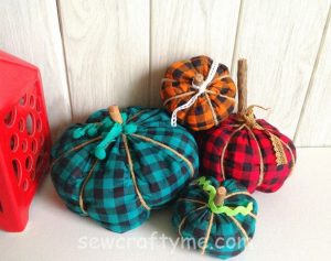 Free Plaid Fabric Pumpkin Pattern - Sew Crafty Me