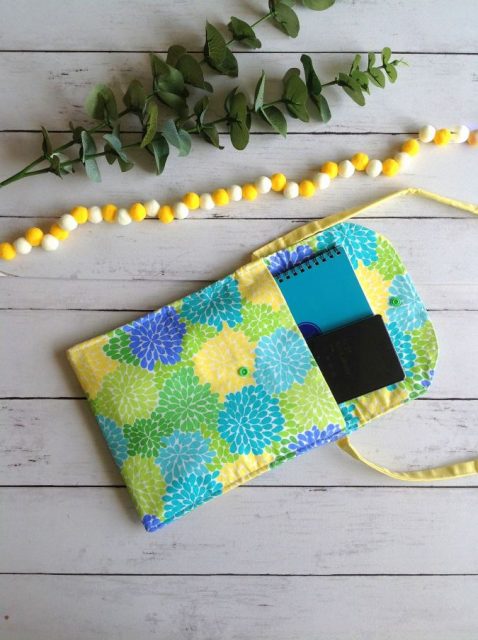 The Easiest Pattern for a DIY Cross Body Bag - Sew Crafty Me