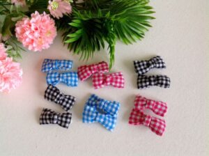 Easy and Quick DIY Bow Hair Clips for Girls - Sew Crafty Me