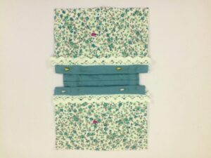 Easy Oven Mitts Sewing Pattern - Sew Crafty Me